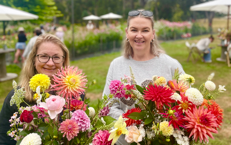 Twilight Flower Picking // 6th February Tickets | Earthenry Flower Farm