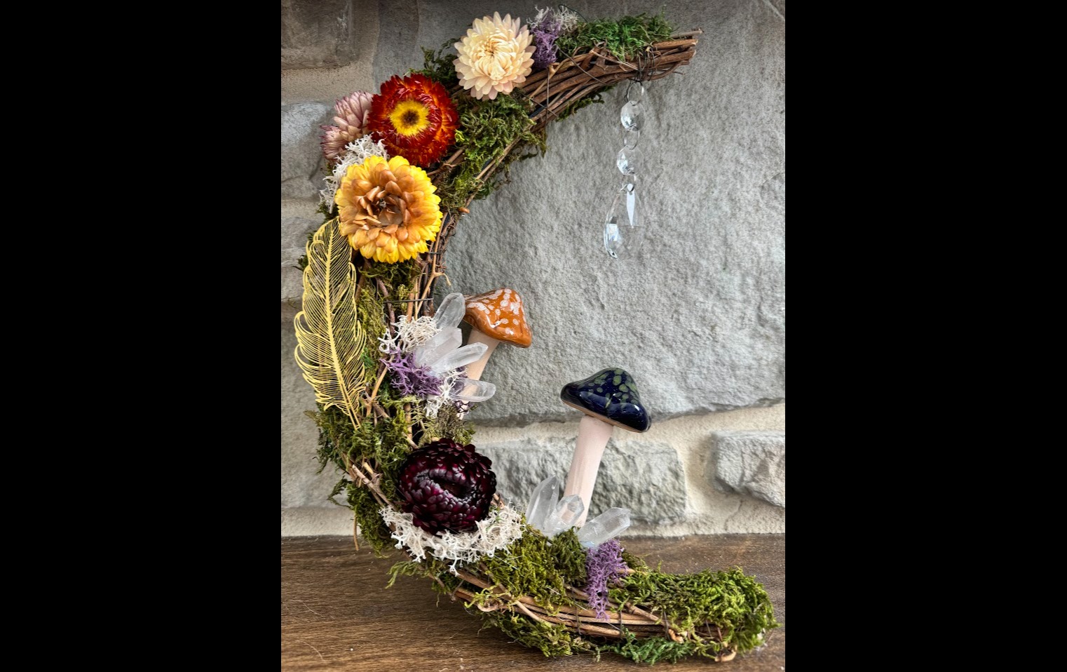 Crescent wreath at Back Mountain Makery Tickets | Gallivanting Greenhouse