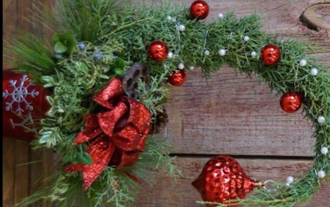 Table top Grinch Tree workshop #1 Tickets | Sara's Nursery