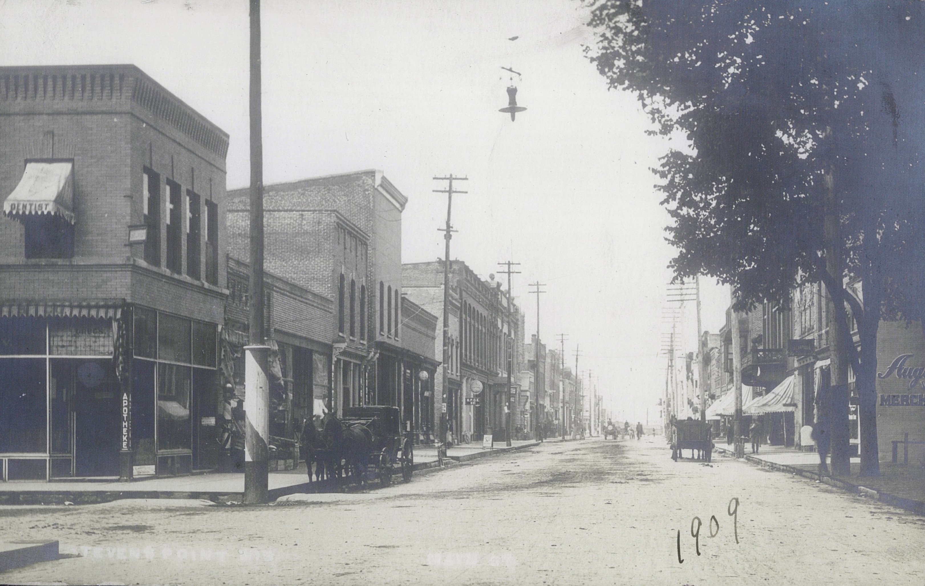 Historic Downtown Stevens Point Walking Tours Tickets | Portage County ...