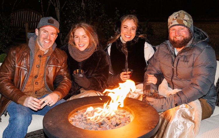 Holi-date Night 2025 (21+) Tickets | Memphis Botanic Garden